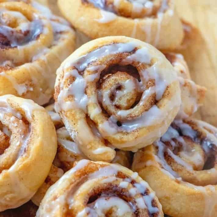 Easy Cinna-Minis (Mini Cinnamon Rolls) - The Country Cook