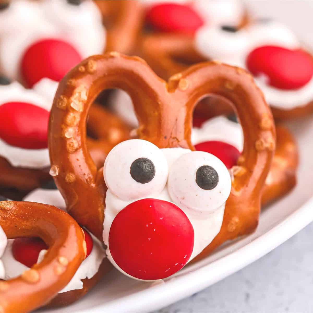 Reindeer Pretzels - The Country Cook