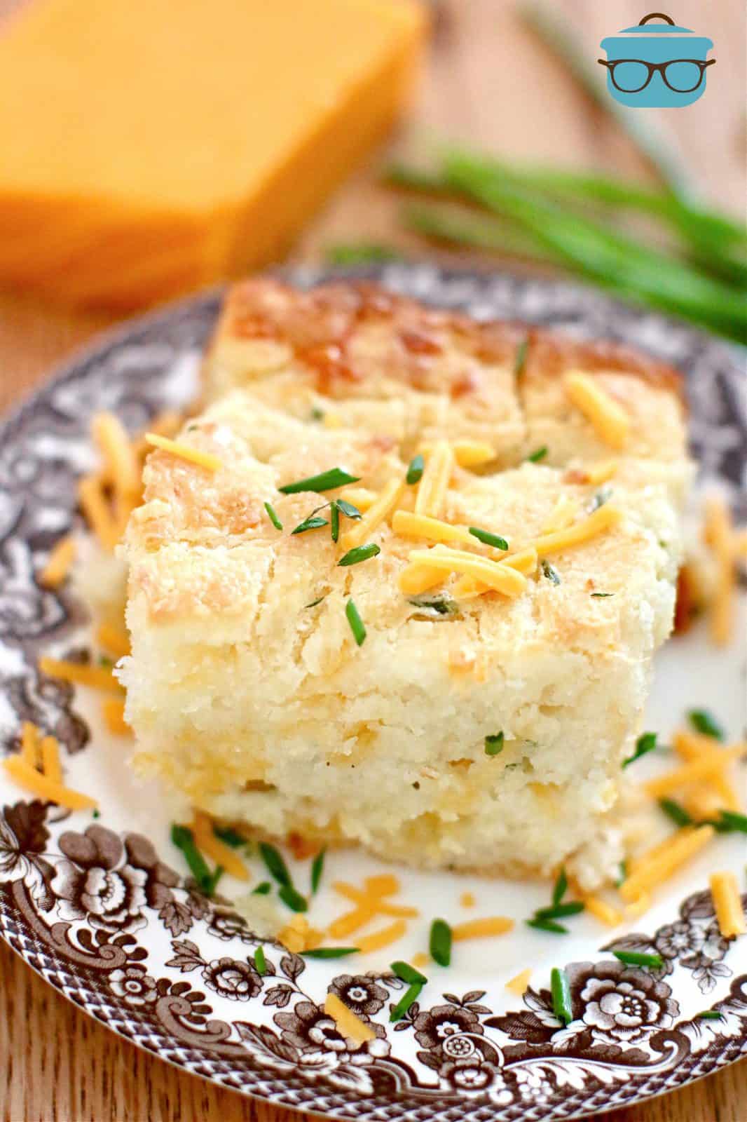 Cheddar Garlic Butter Swim Biscuits (+Video) - The Country Cook