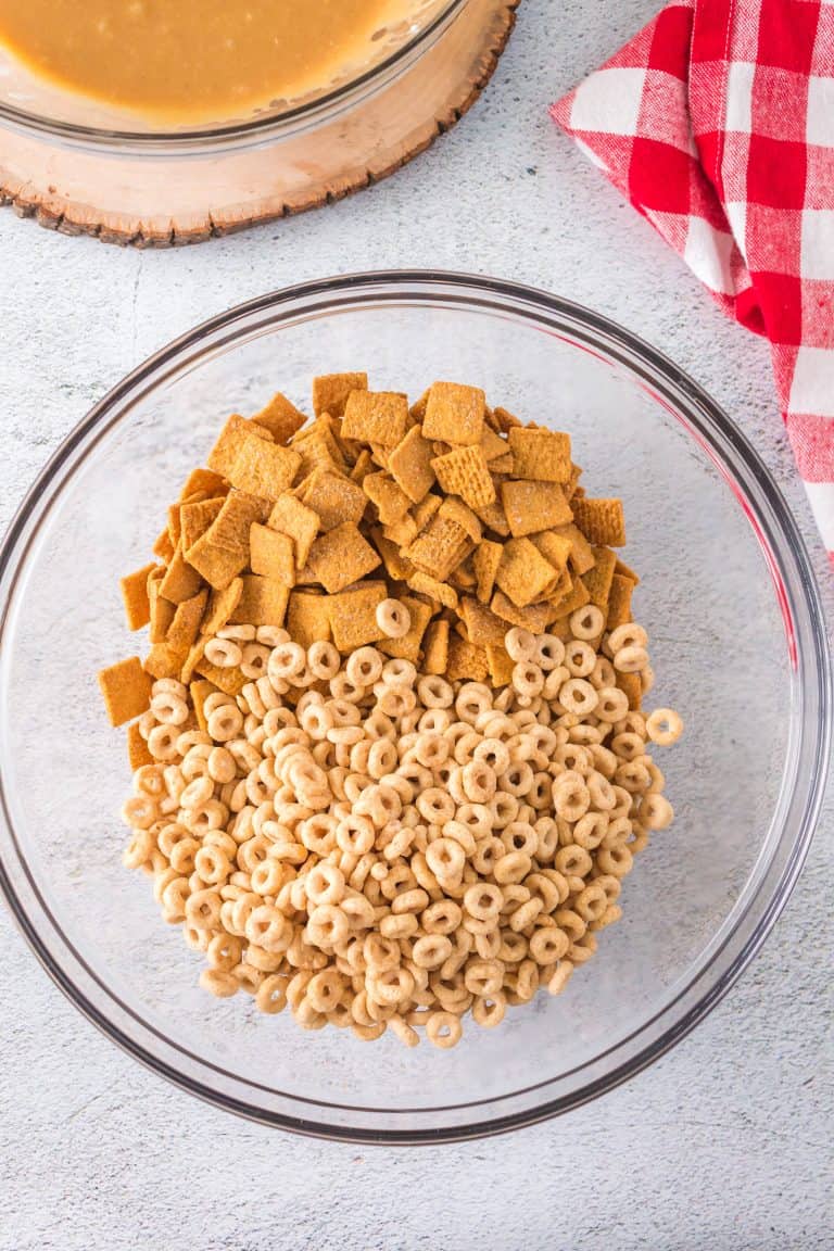Peanut Butter Cheerio Balls - The Country Cook
