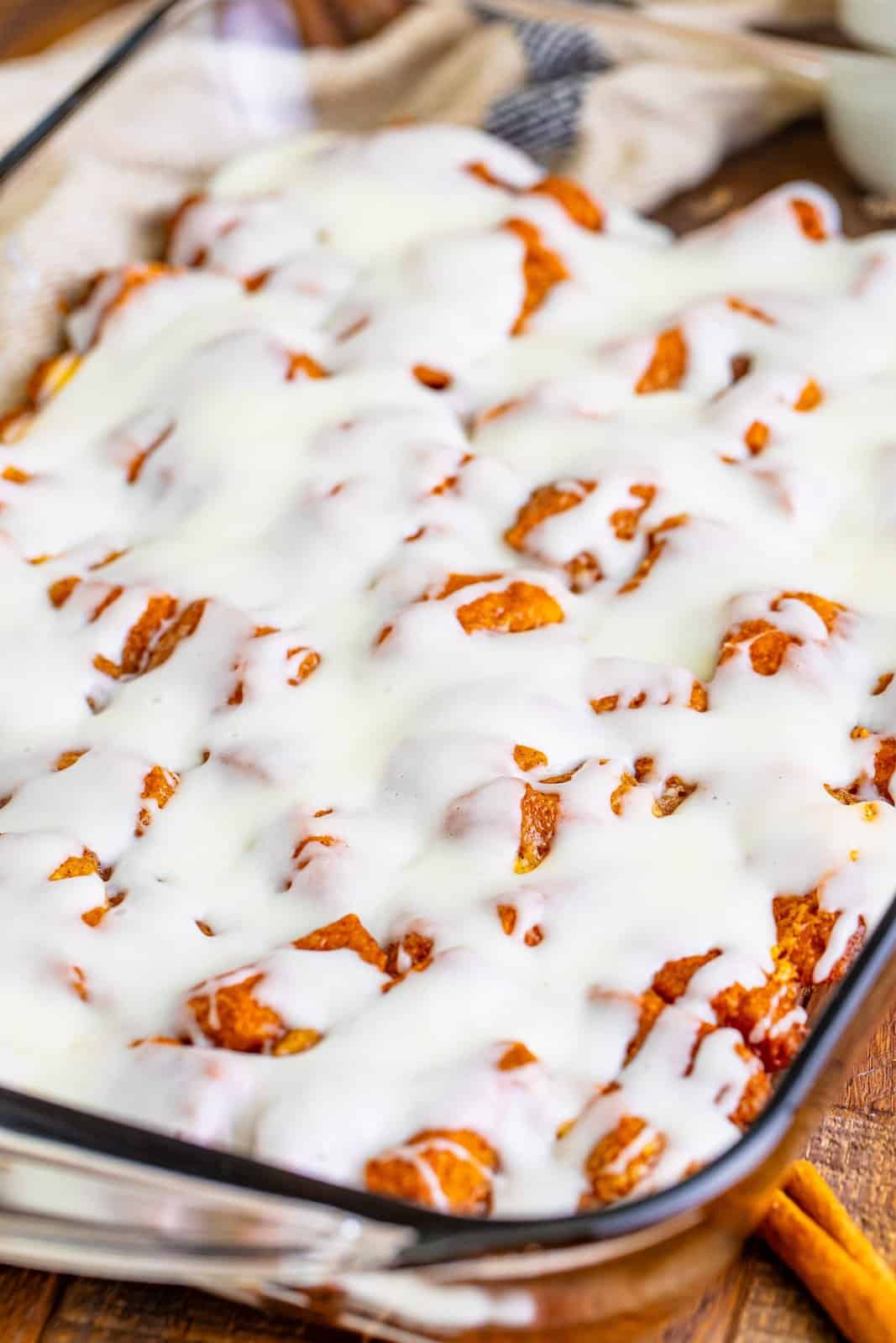Cinnamon Roll Bubble Up - The Country Cook