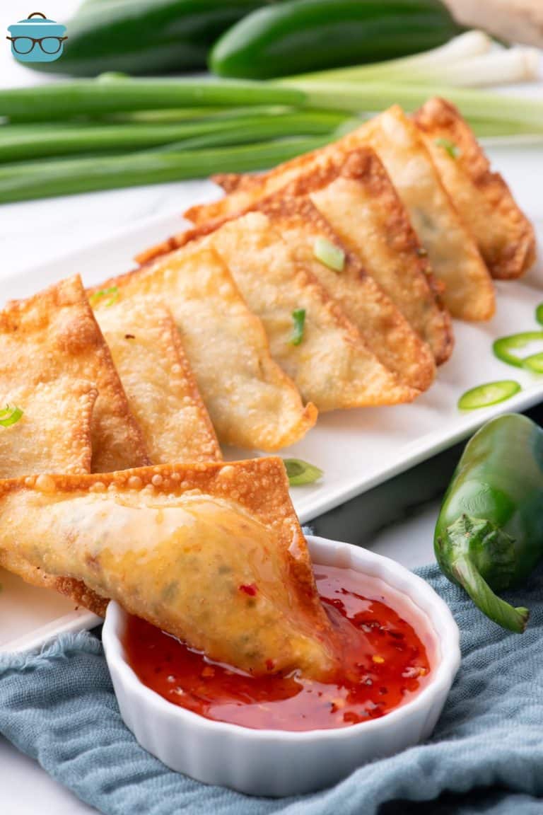 Jalapeño Popper Wontons - The Country Cook