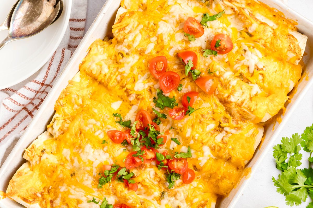 Inexperienced Chile Rooster Enchiladas - The Nation Cook dinner ...